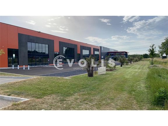 Location local commercial Saint-Quentin-Fallavier - Axe D1006 - Geolocaux