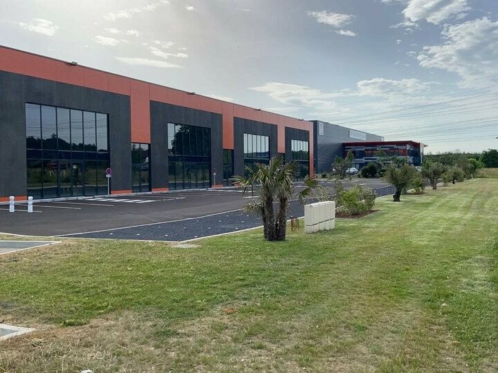 Location local commercial Saint-Quentin-Fallavier - D1006/A43 - Geolocaux