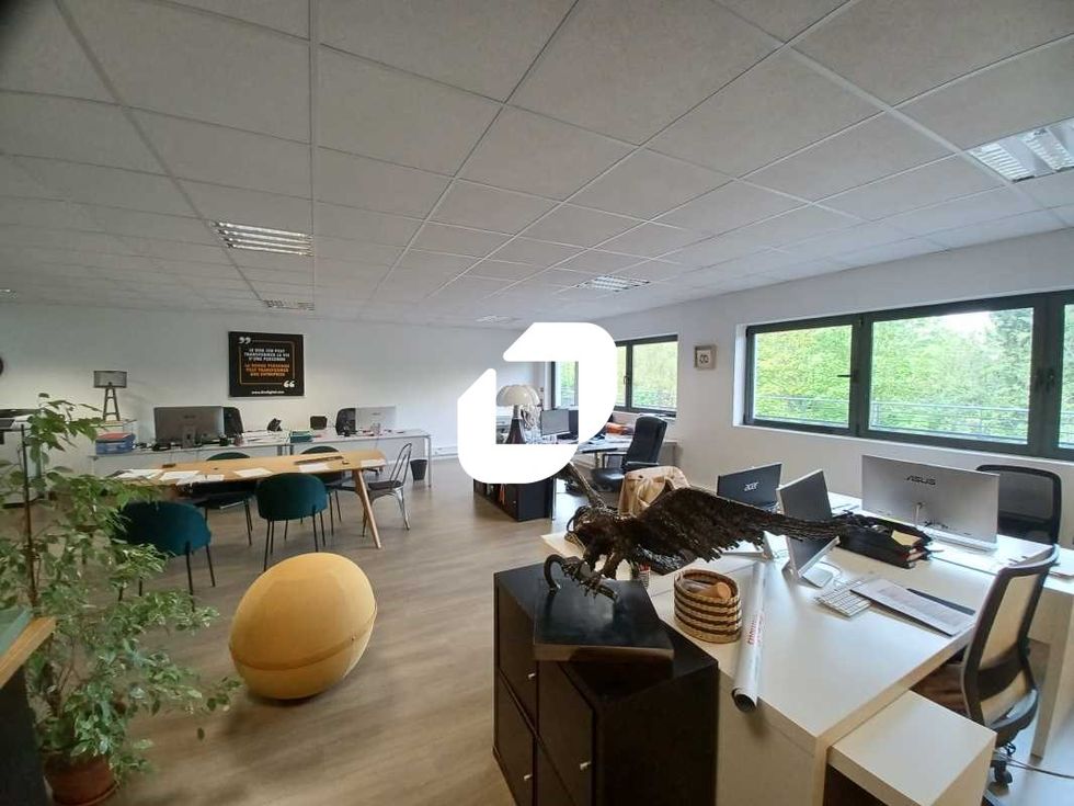 Location bureau Serris - Proche autoroute A4 et RER Val d'Europe ...